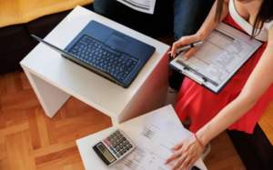 Direct Deposit vs Physical Paycheck: How Do They Work?